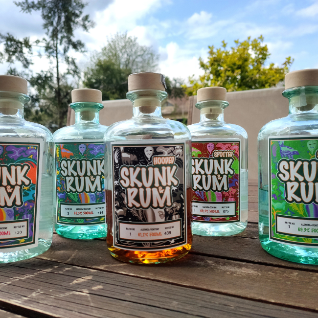 Recenze: SKUNK rumy a jejich srovnání. - DramRoom